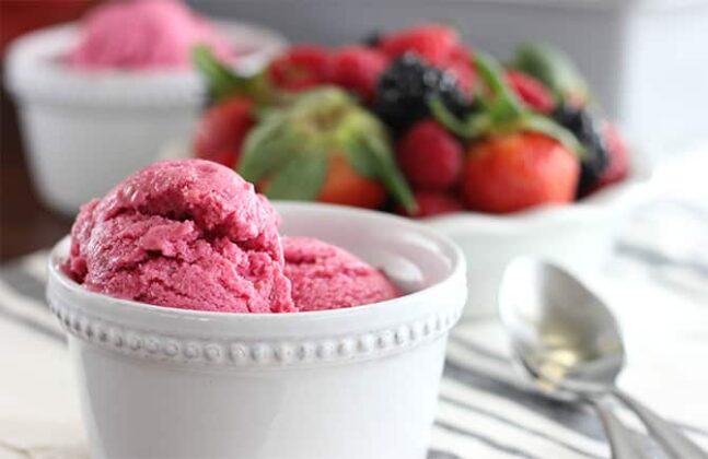 Yaourt glacé aux fruits rouges - Dessert